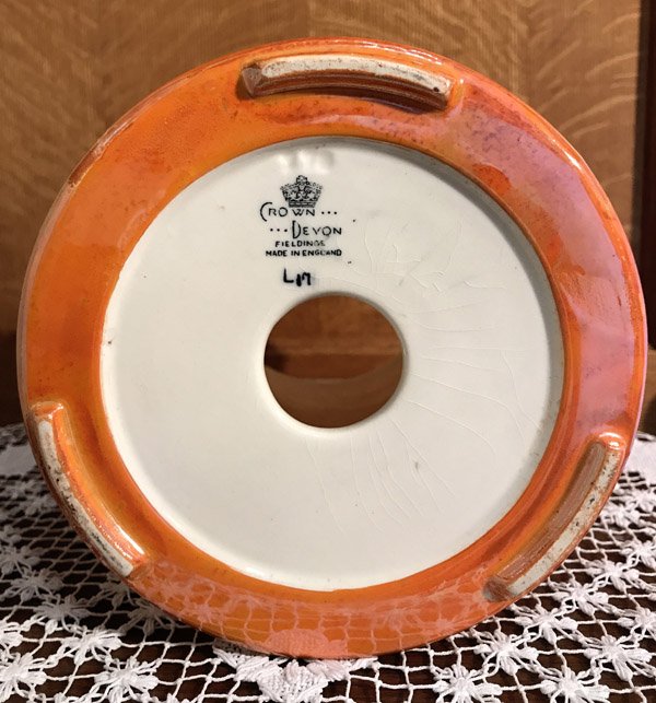 An original 10 1/4 inch lustre orange crown devon vase style aladdin lamp